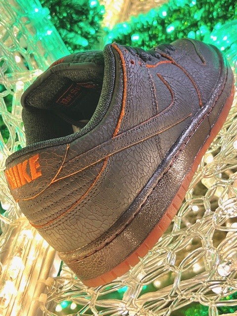Nike SB Dunk Low Krampus Dark Smoke Grey / Campfire Orange Shoes – Long ...